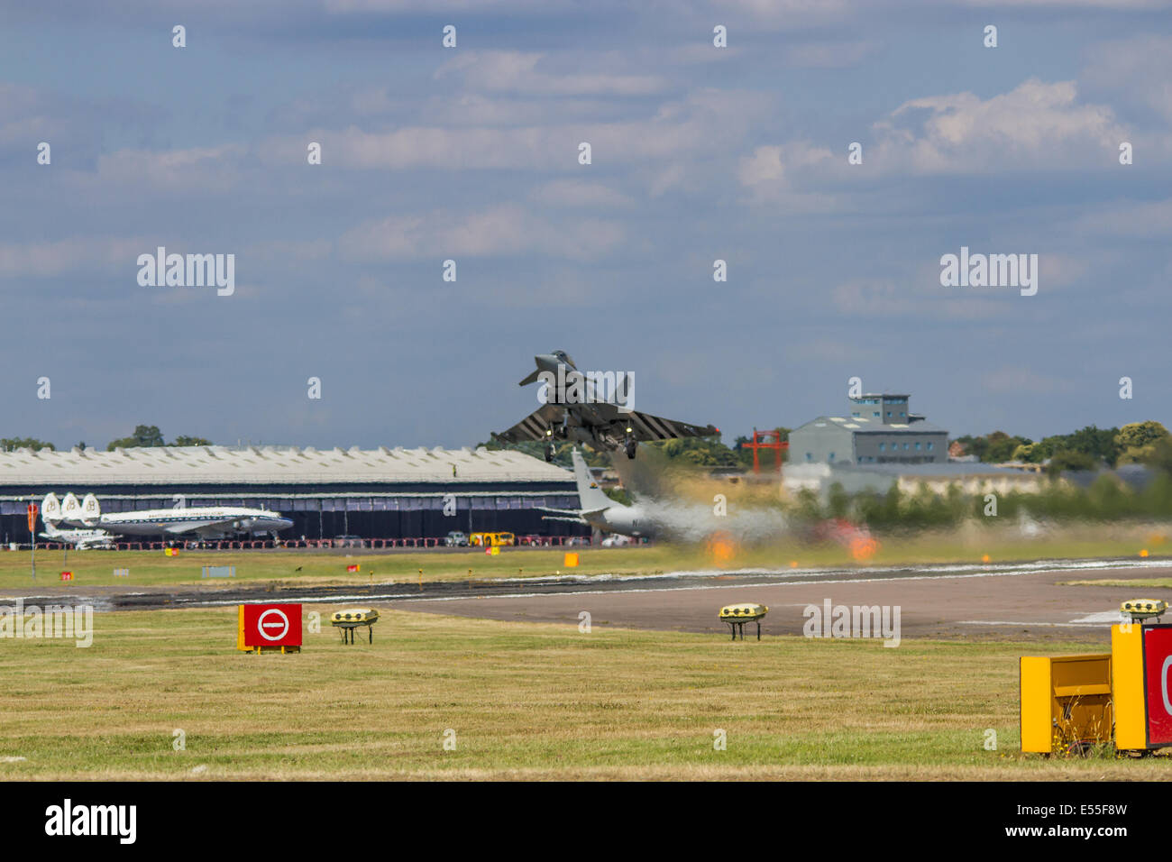 2014 raf typhoon display aircraft hi-res stock photography and images ...