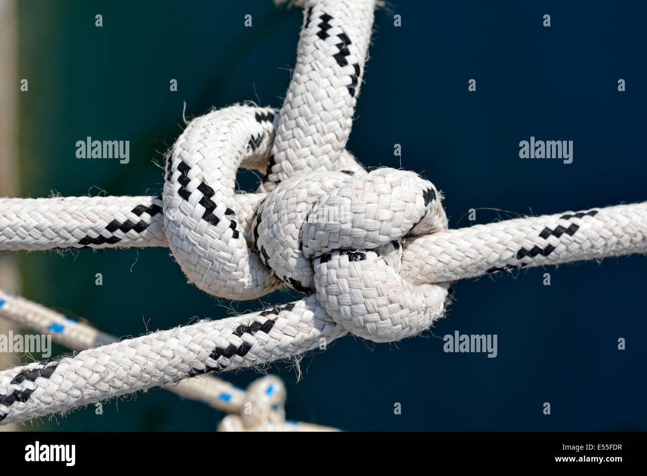 Nautical knots hi-res stock photography and images - Alamy