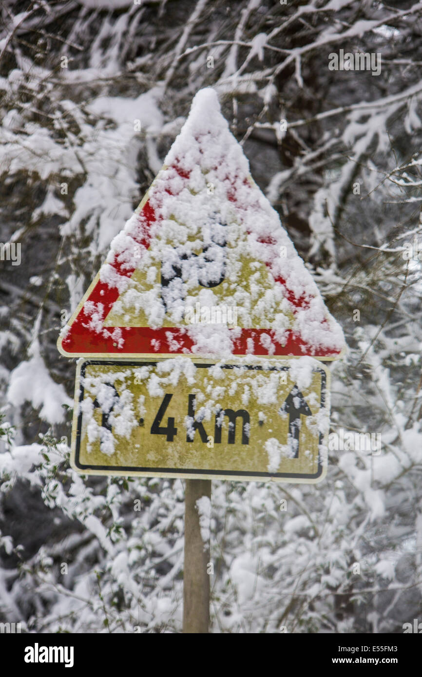 snowy road sign, illegible Stock Photo - Alamy