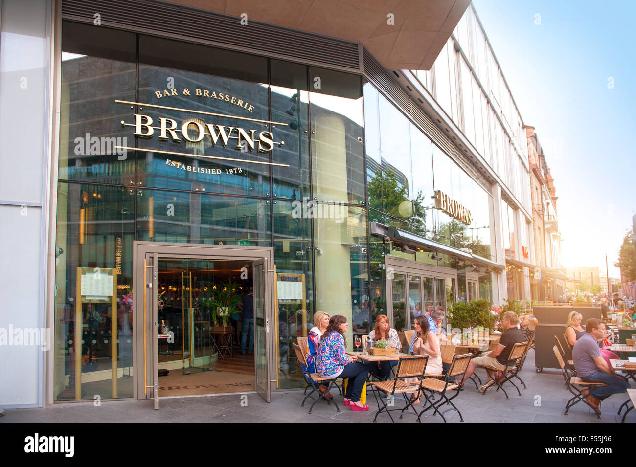 browns bar brasserie liverpool one Stock Photo - Alamy