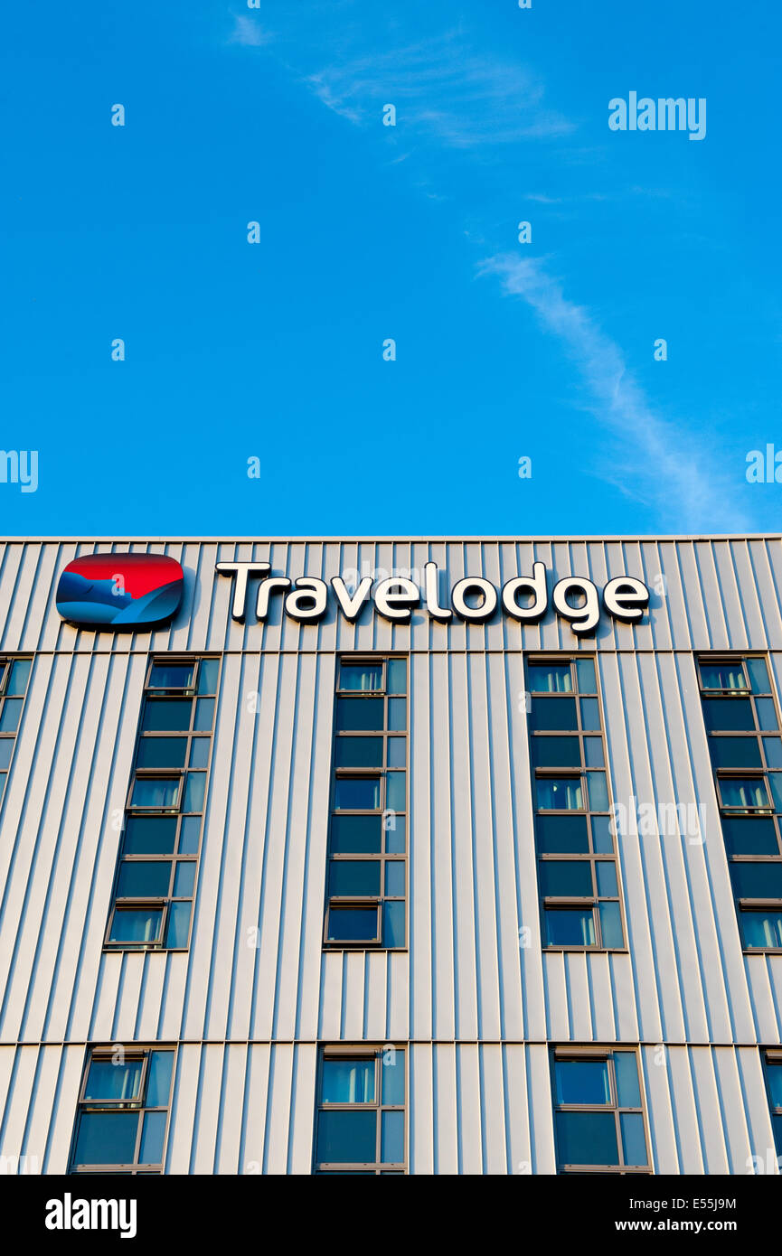 travelodge hotel great ducie street manchester Stock Photo - Alamy