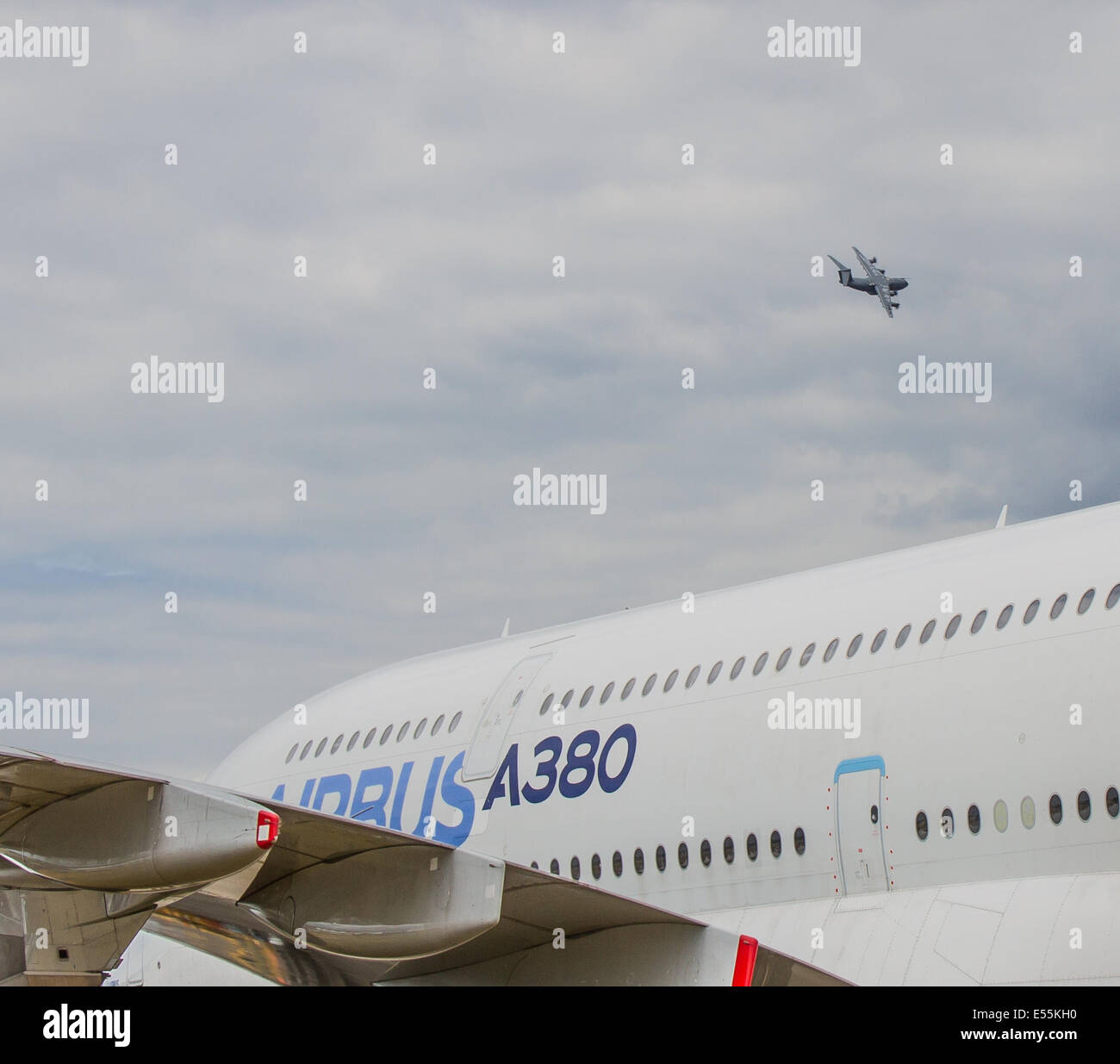 Airbus showcased the A400M Atlas, a versatile military transport ...