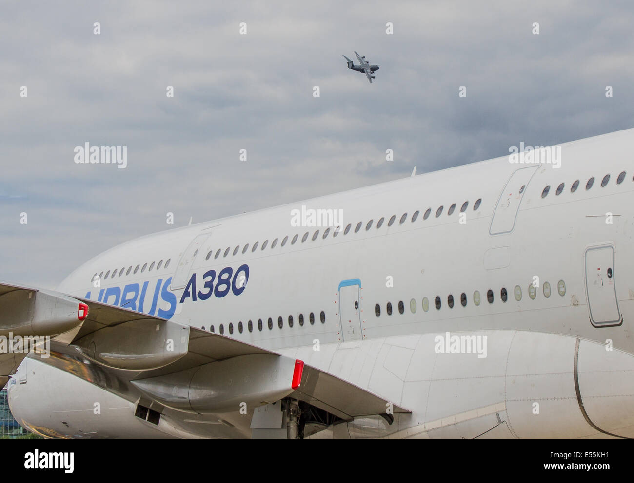 Airbus showcased its A400M Atlas military transport plane at the ...