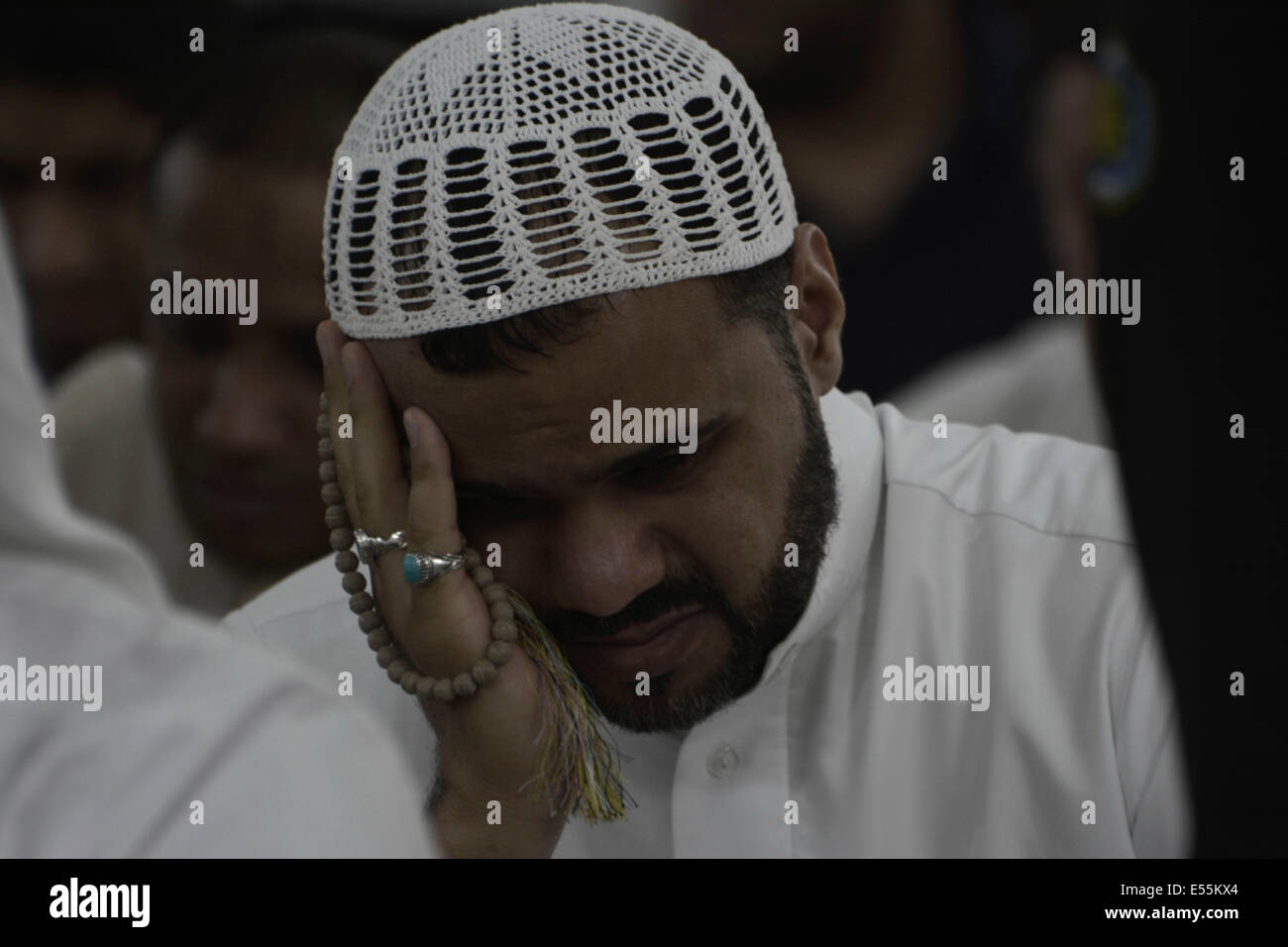 Bahraini Muslims to pray hard and draw closer to God, during the night ...