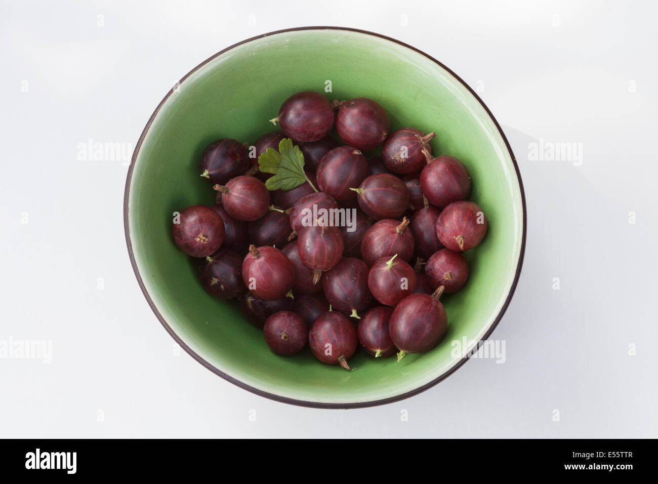Purple gooseberries hi-res stock photography and images - Alamy
