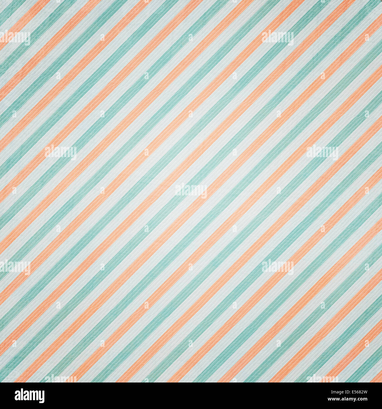 Diagonal lines hi-res stock photography and images - Alamy