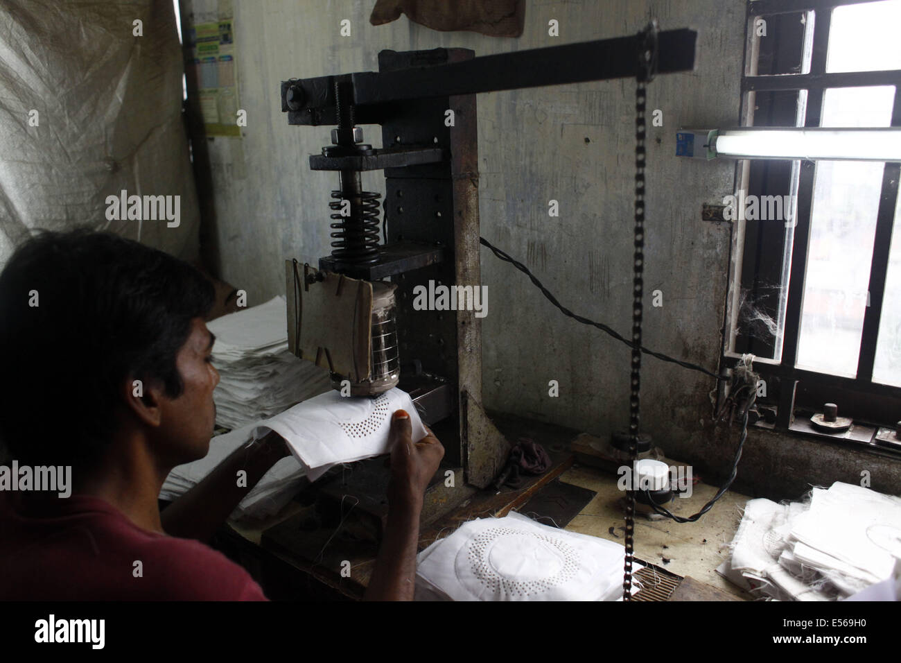 Making islamic tupi cap in hi-res stock photography and images - Alamy