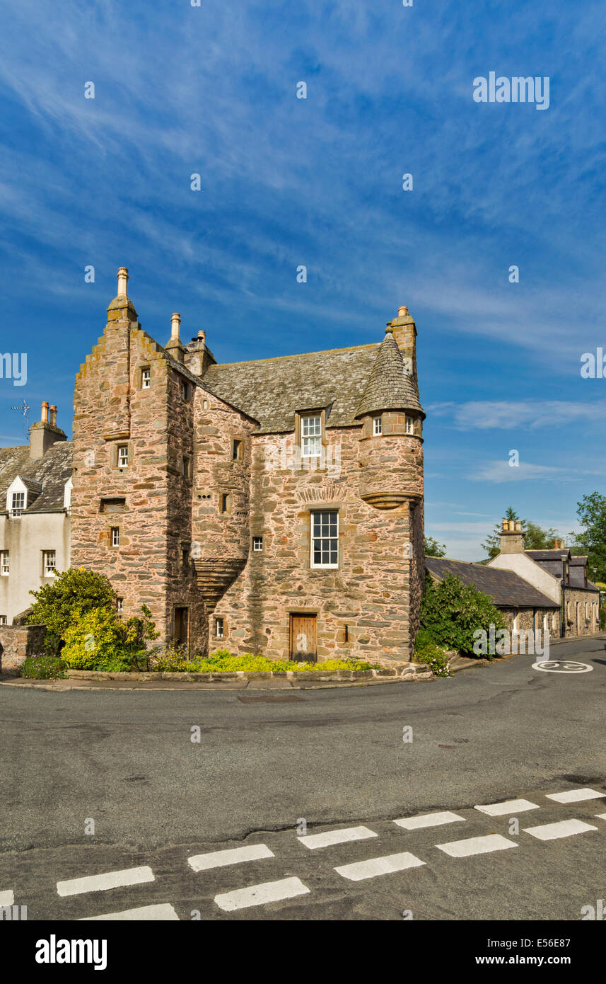 Castle historic fordyce aberdeenshire hi-res stock photography and ...