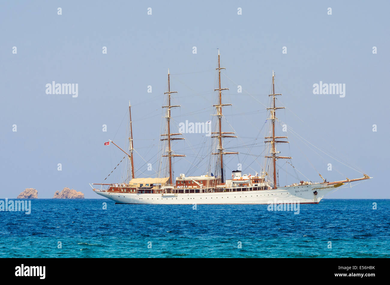 Cruise ship converted hi-res stock photography and images - Alamy