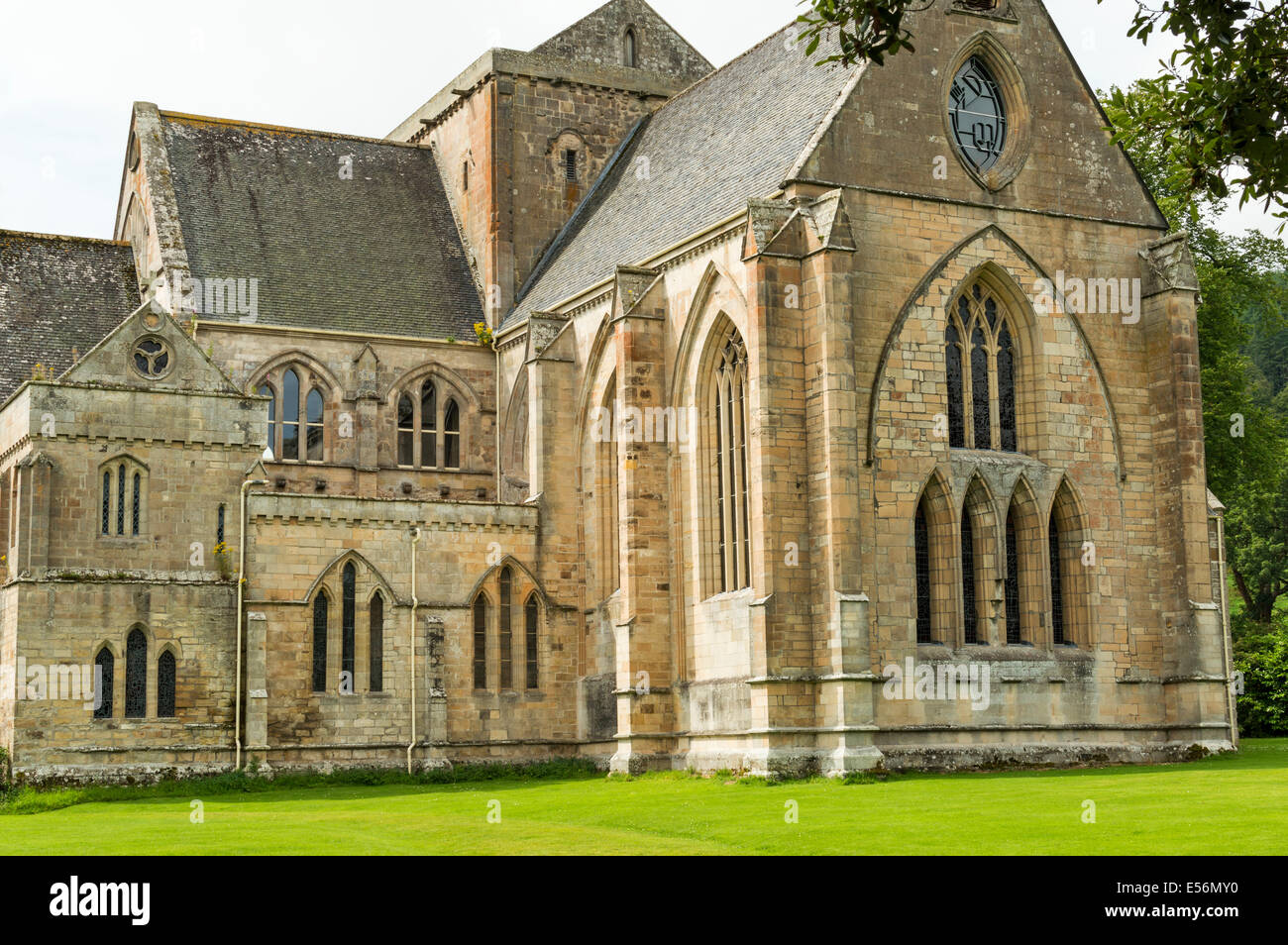 Abbey wall hi-res stock photography and images - Alamy