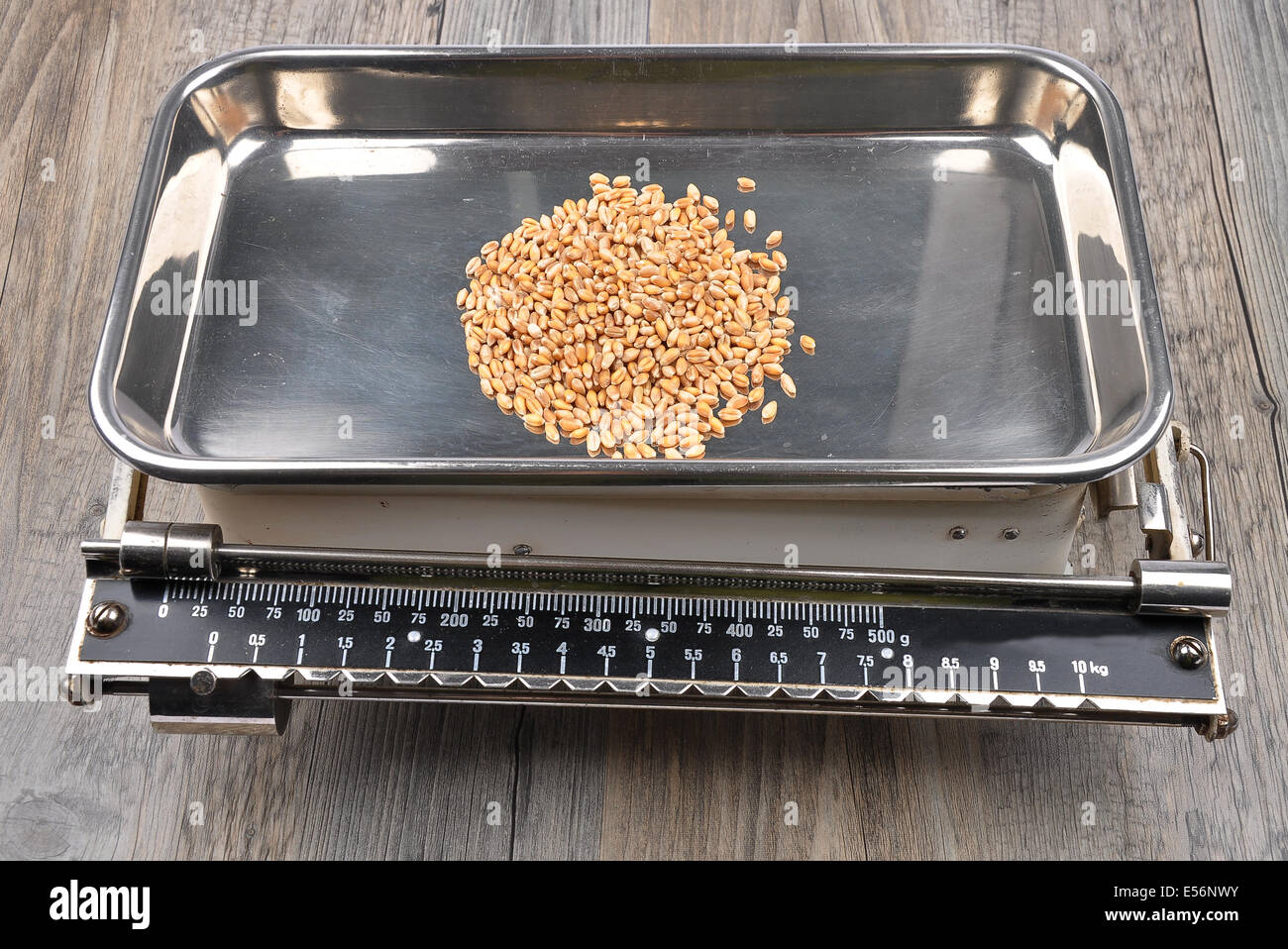 Old kitchen scales on wood Stock Photo - Alamy