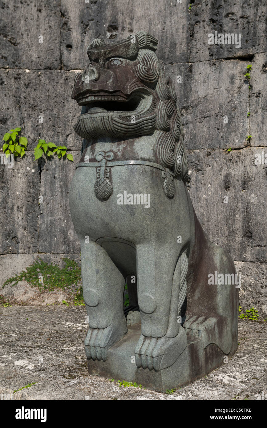 Okinawa shisa hi-res stock photography and images - Alamy