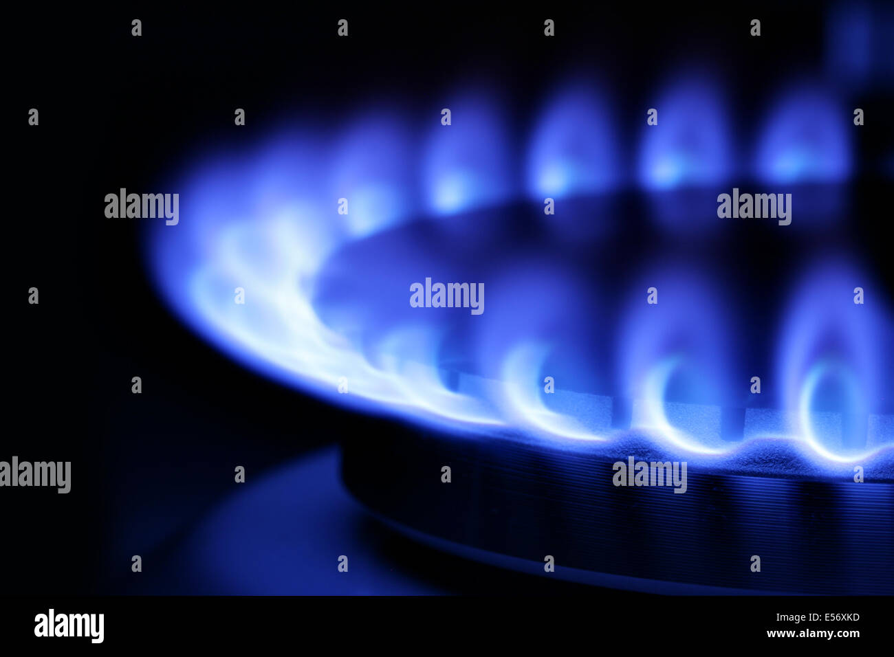 Blue flame in gas stove hi-res stock photography and images - Alamy