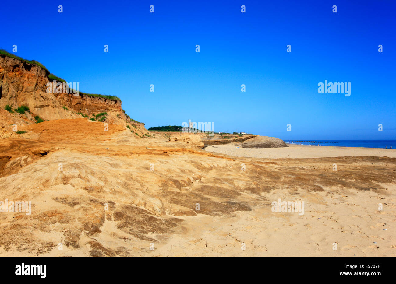 A view of eroding cliffs on the east coast at Happisburgh, Norfolk ...