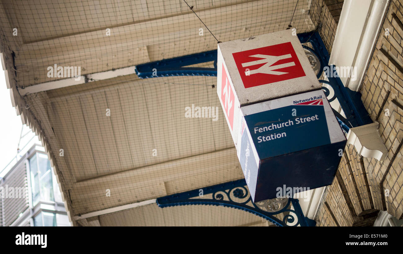 Fenchurch street station hi-res stock photography and images - Alamy