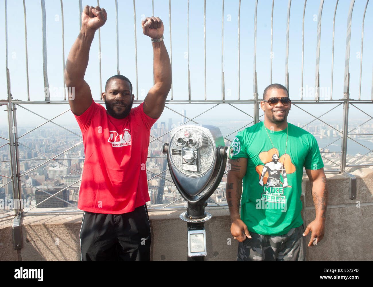 Manhattan, New York, USA. 22nd July, 2014. Heavyweight boxers BRYANT ...