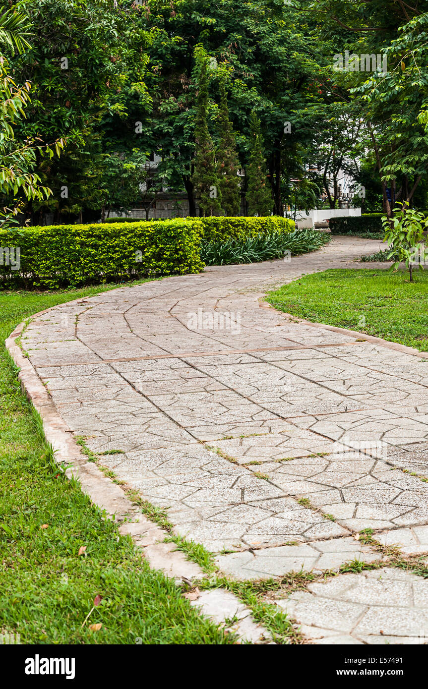 Concrete walkway hi-res stock photography and images - Alamy