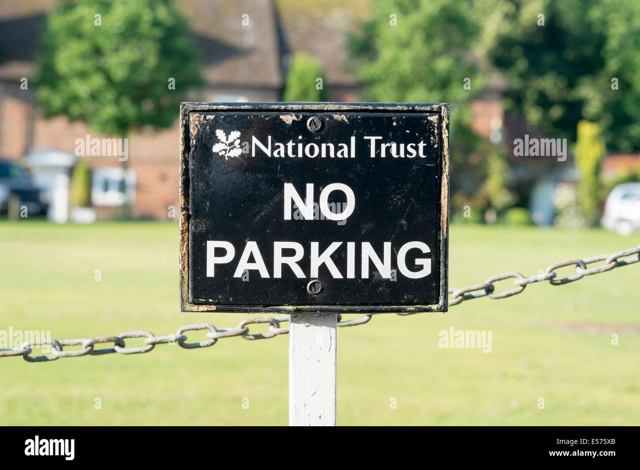 National Trust no parking sign Stock Photo - Alamy