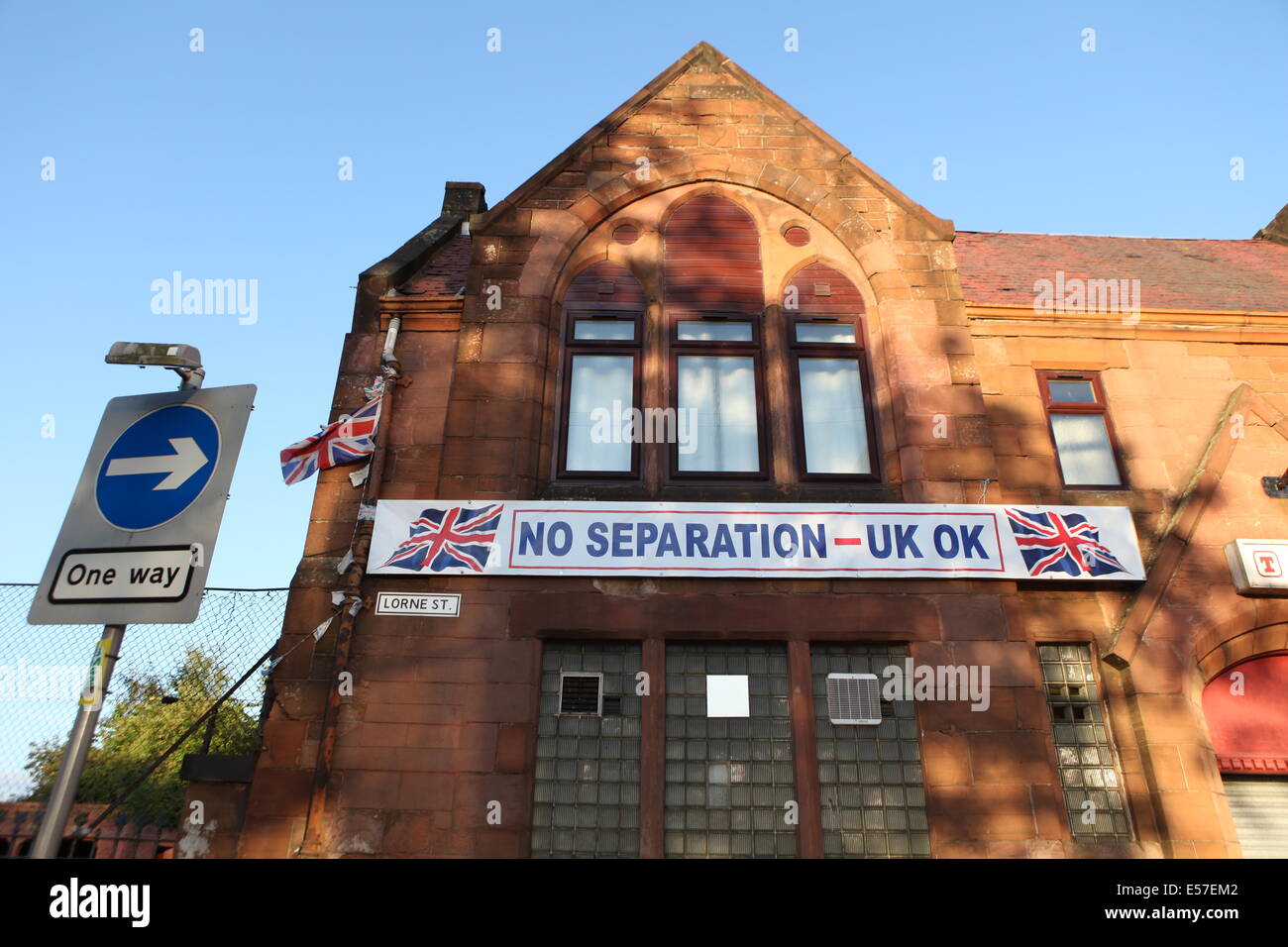 No Separation, UK-OK sign, outside a building during the Scottish ...