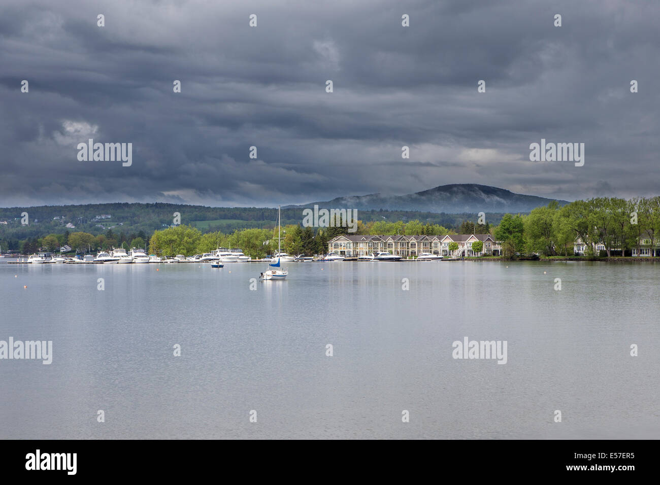 Sun rises over Lac Memphremagog Lake in Magog, Quebec Stock Photo - Alamy
