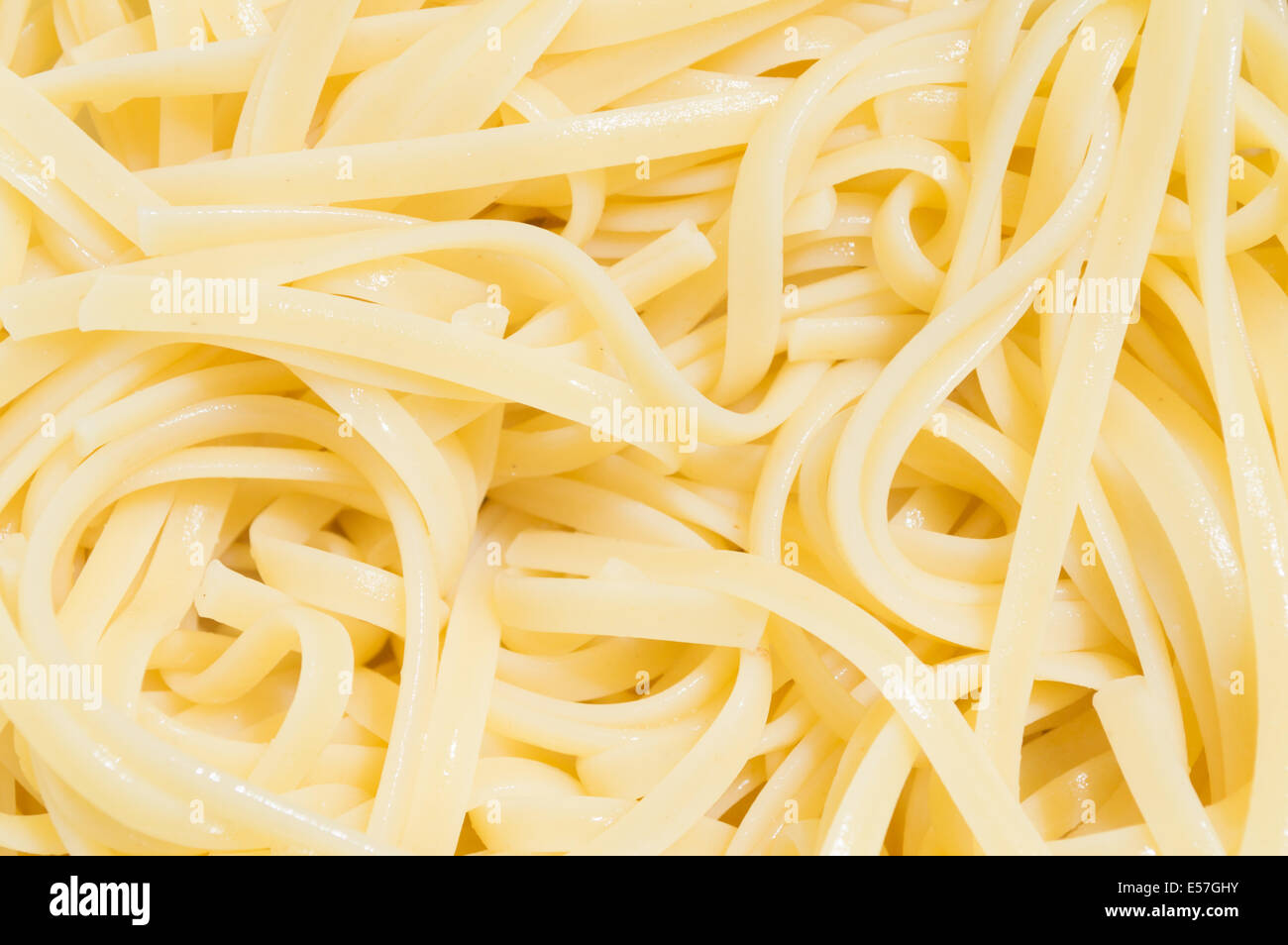 Linguine pasta hi-res stock photography and images - Alamy