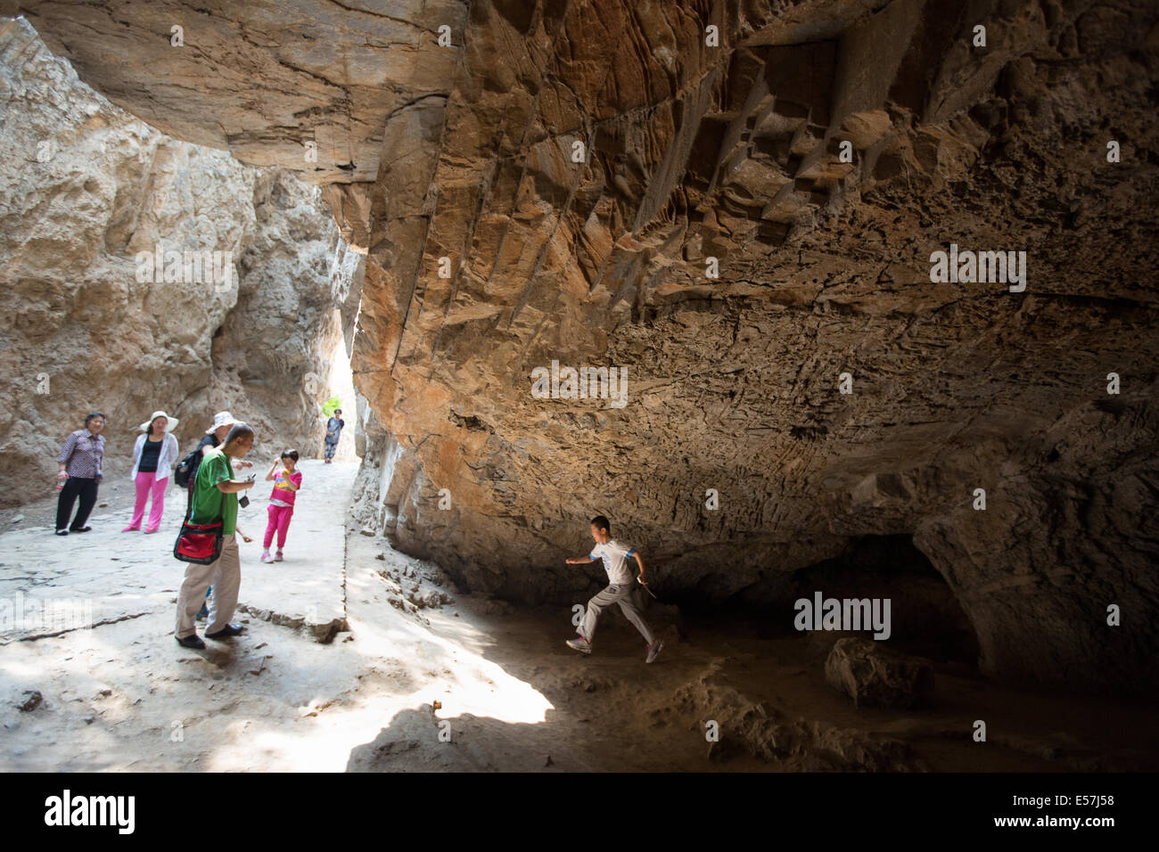 Peking Man complex at Zhoukoudian, in Fangshan district of greater ...