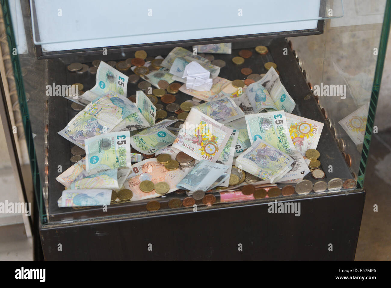 £5 £10 Five ten pound notes donations plastic clear box British Museum ...