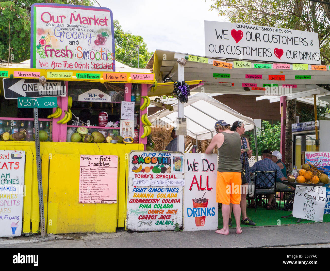 Fruit stand caribbean hi-res stock photography and images - Alamy