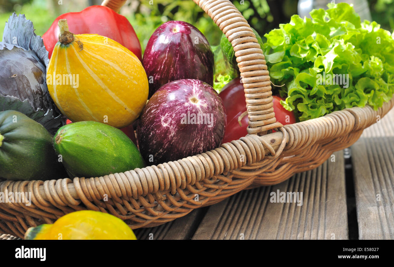 Summer vegetables hi-res stock photography and images - Alamy