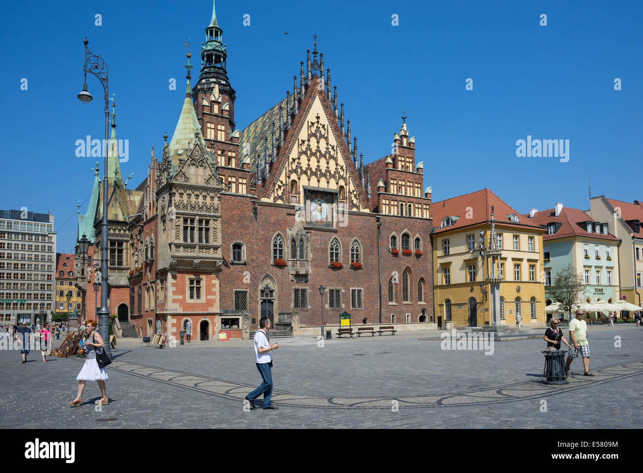 Gothic town hall hi-res stock photography and images - Alamy
