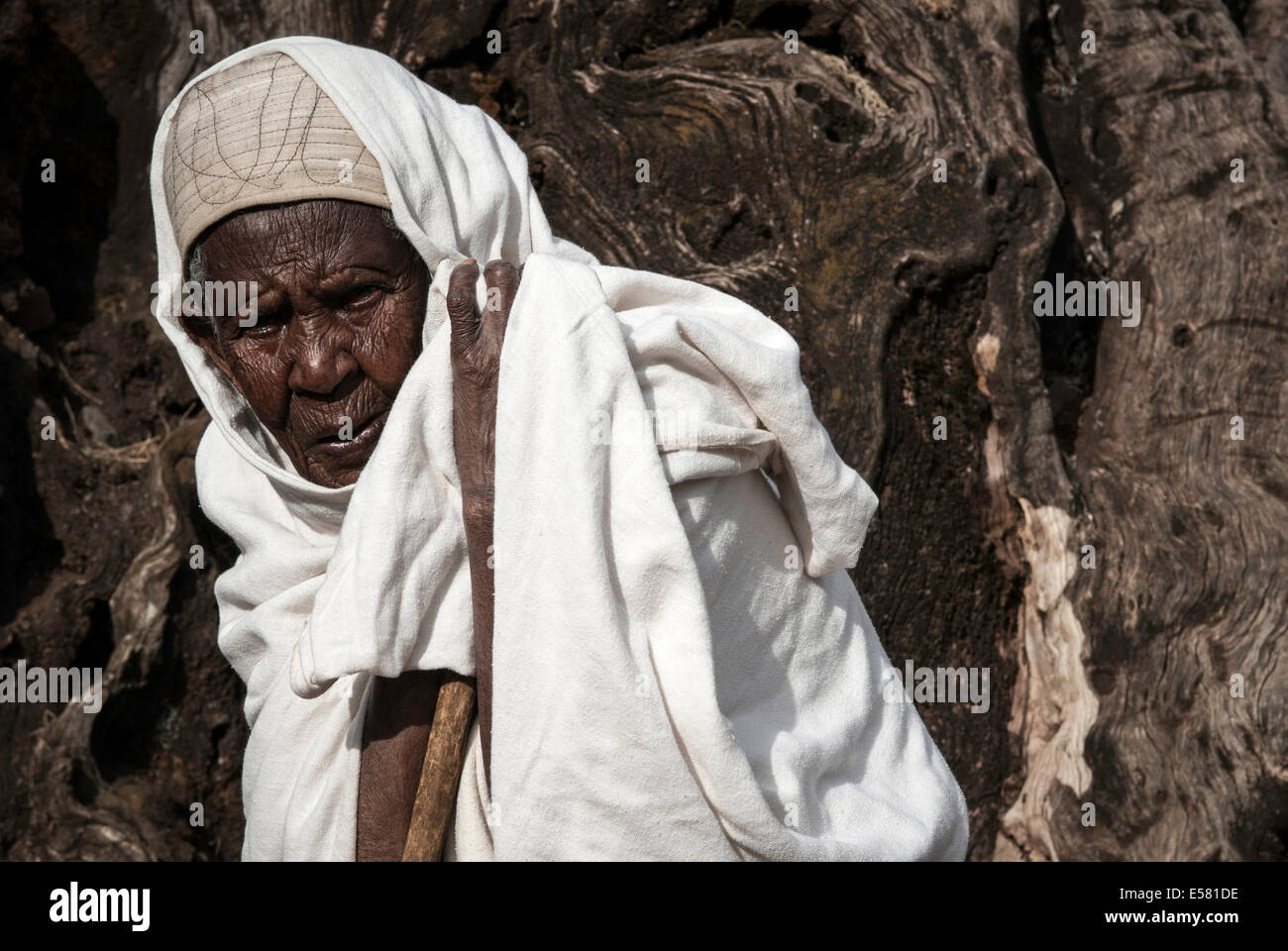 Pilgrims cloak hi-res stock photography and images - Alamy