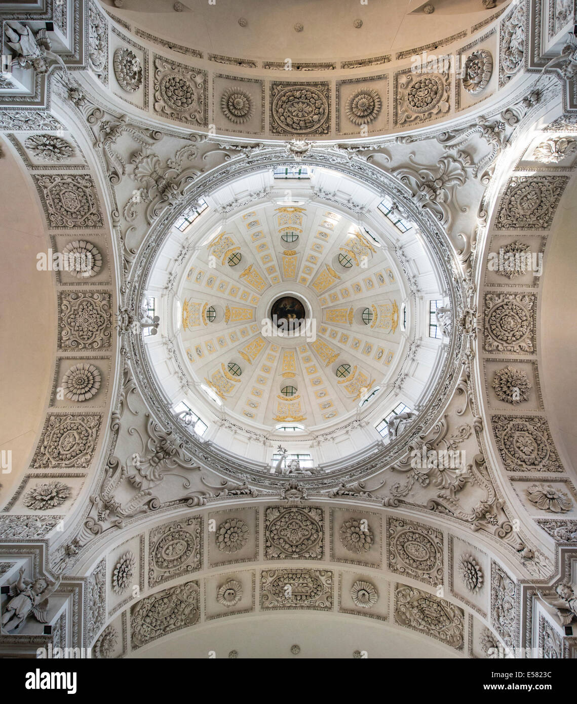Late baroque architectural style hi-res stock photography and images ...