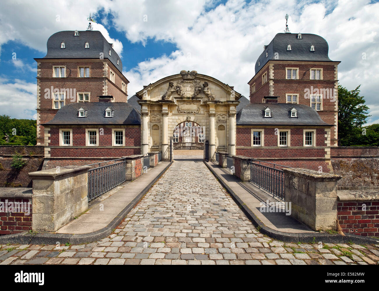 Baroque moated castle Ahaus Castle, Technical Academy, Ahaus ...