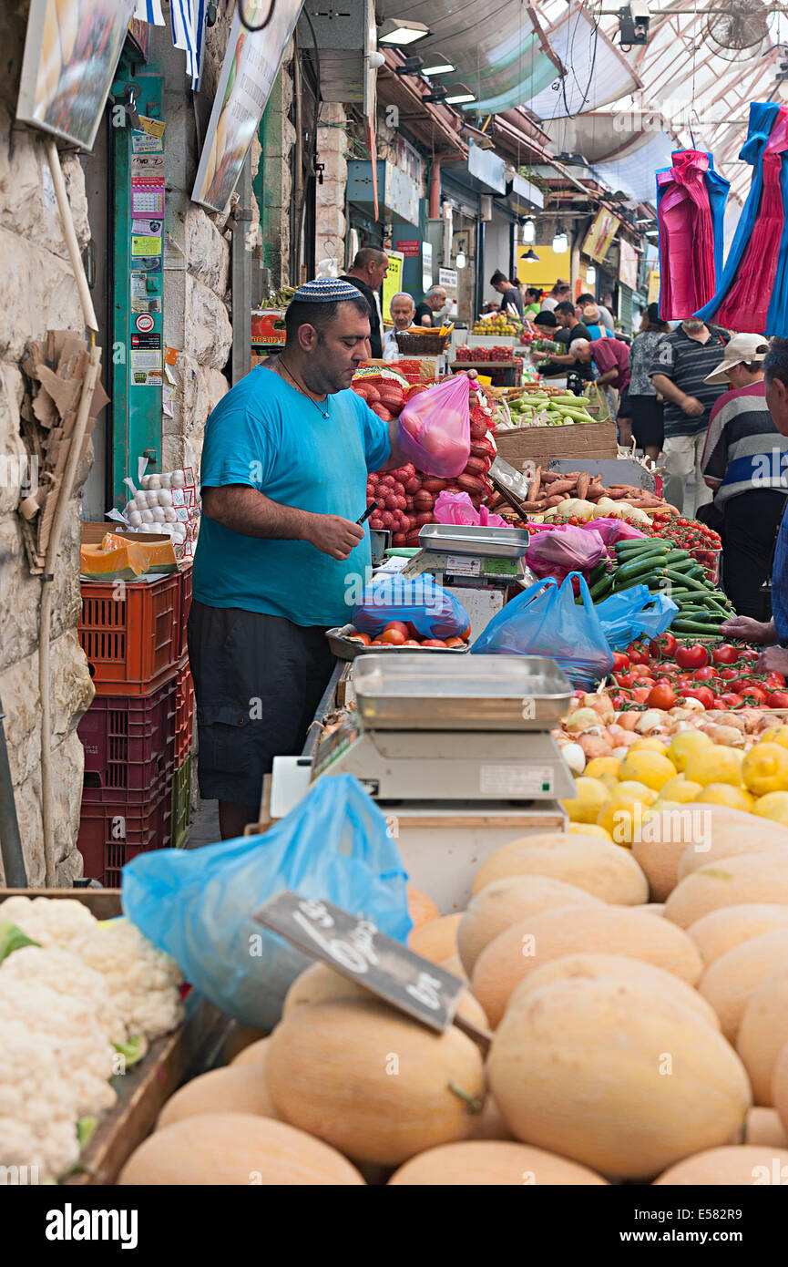 Machane Yehuda market, Jerusalem, Israel Stock Photo - Alamy