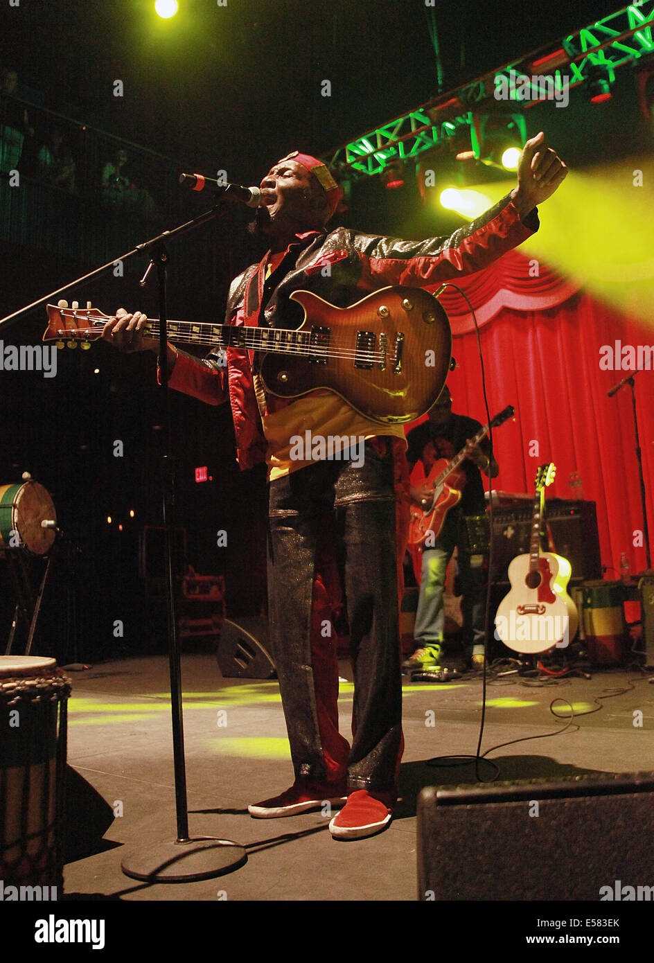 Jimmy thomas singer hi-res stock photography and images - Alamy