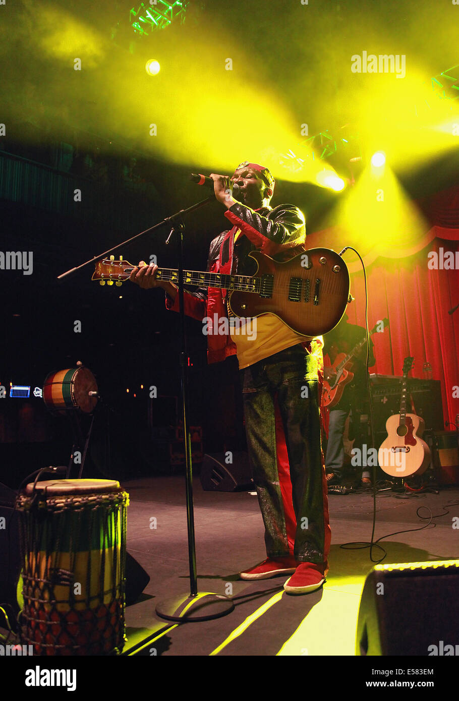 Jimmy thomas singer hi-res stock photography and images - Alamy