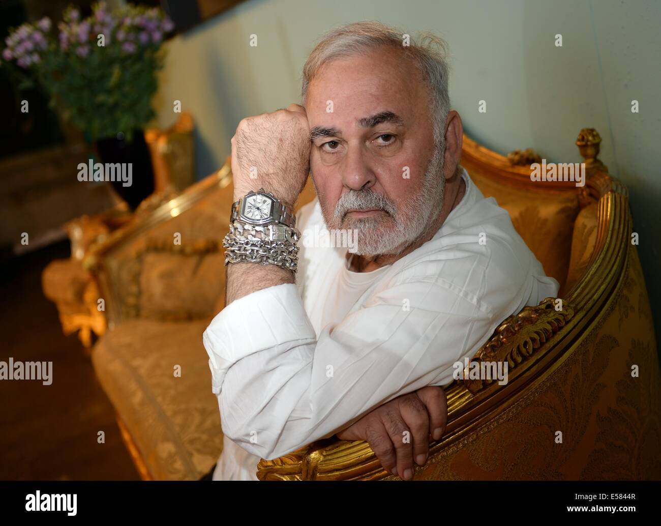 FILE - Hairdresser Udo Walz poses at his hair salon in Berlin, Germany ...
