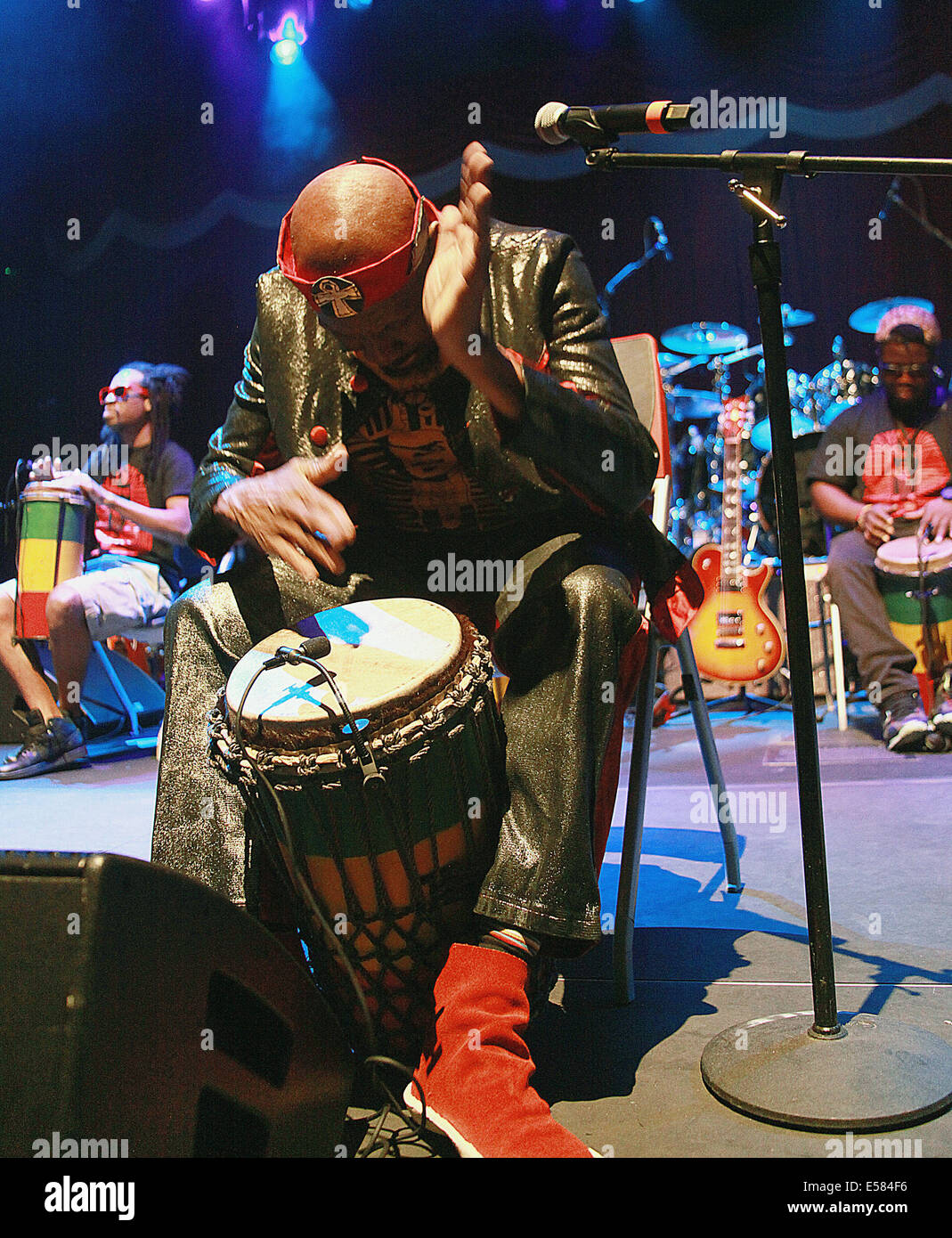 Jimmy thomas singer hi-res stock photography and images - Alamy