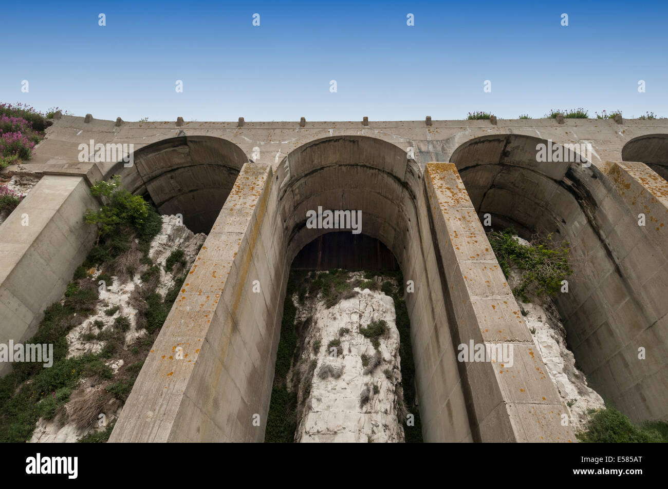 Concrete cliff arches hi-res stock photography and images - Alamy