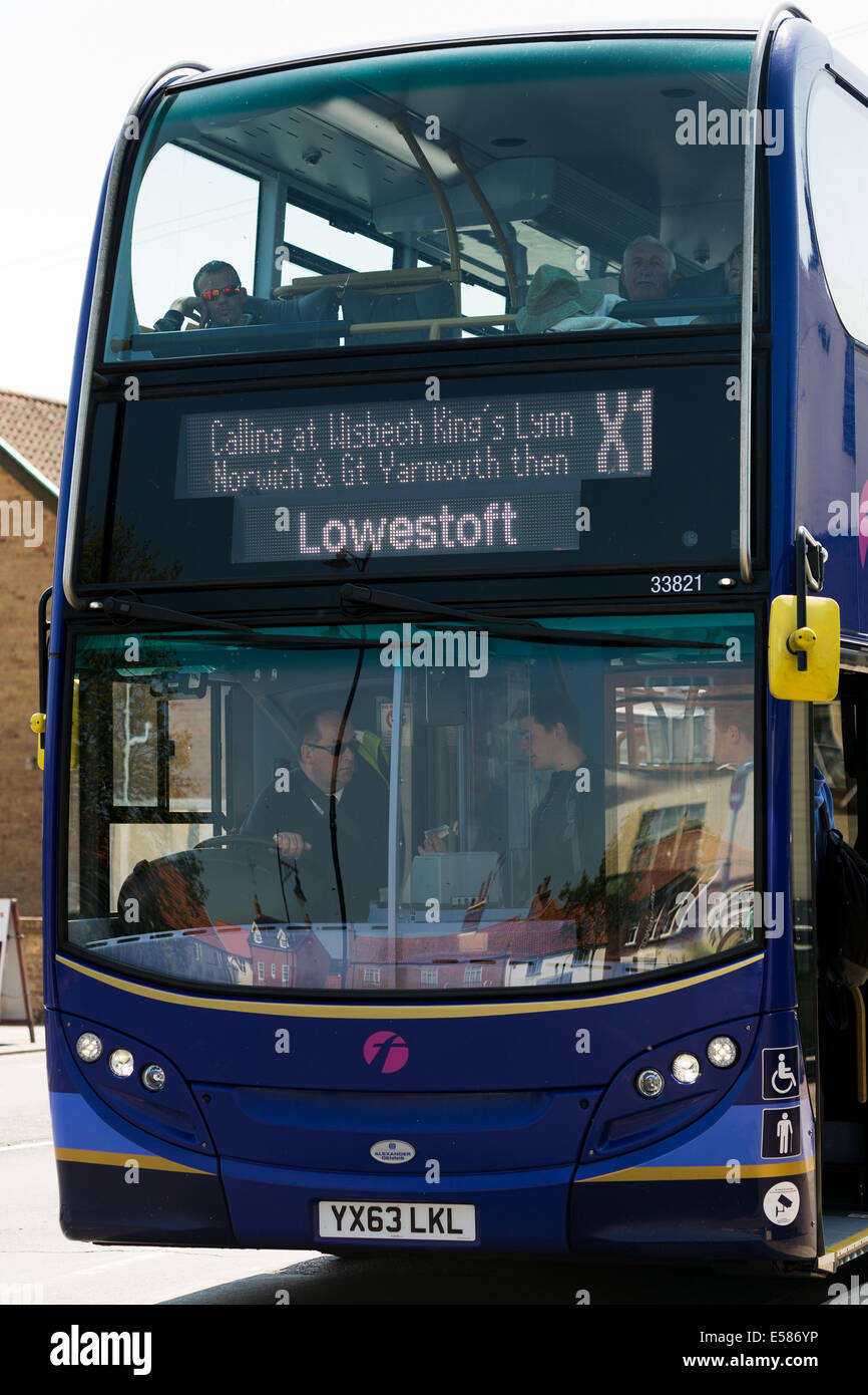 Bus service buses hi-res stock photography and images - Alamy