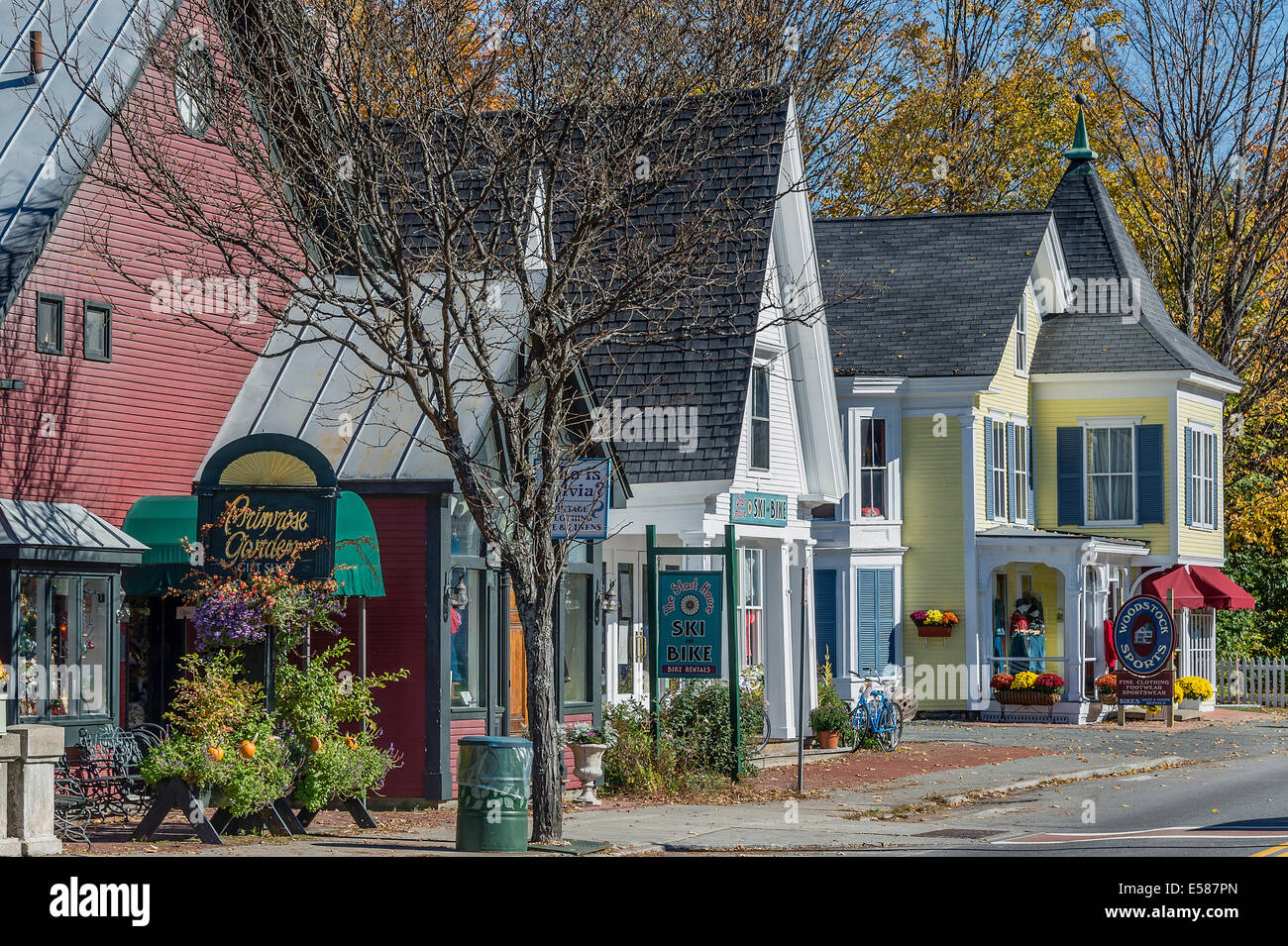 Quaint shops along Main Street, Woodstock, Vermont, USA Stock Photo - Alamy Quaint shops along Main Street, Woodstock, Vermont, USA Stock Photo - Alamy