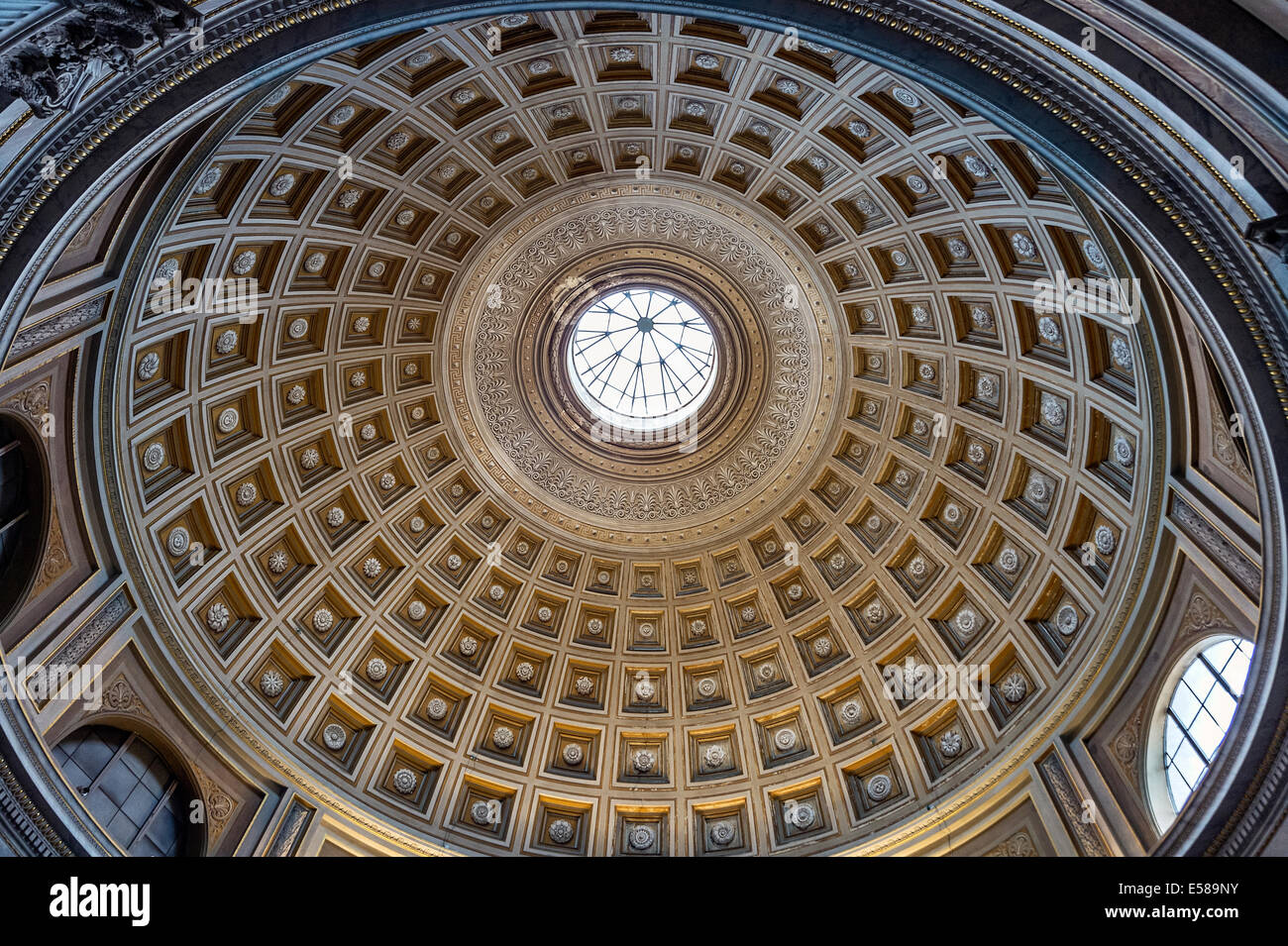 Architecture coffered hi-res stock photography and images - Alamy