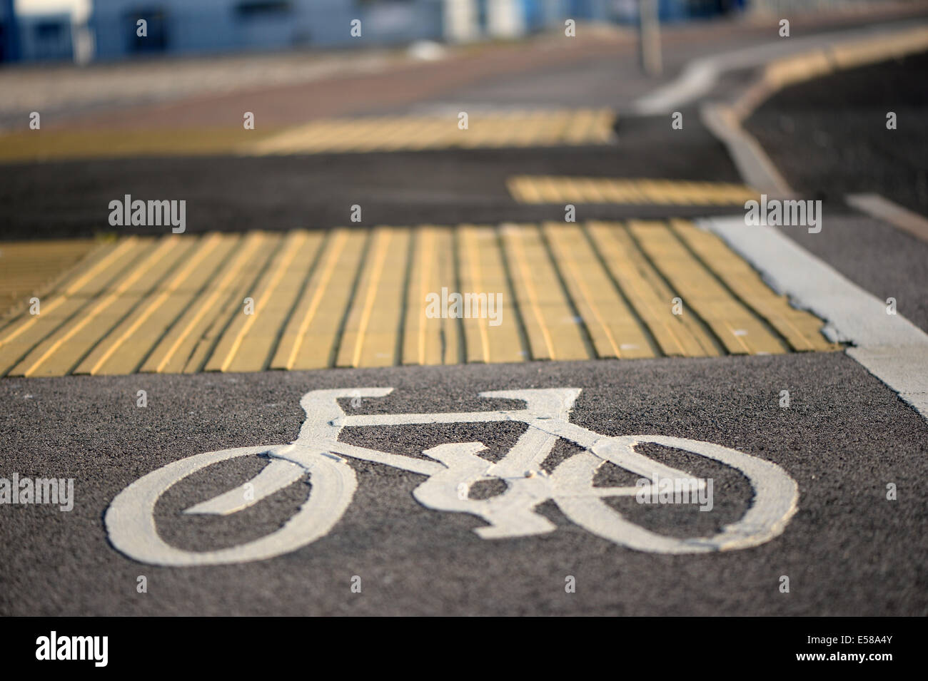 Painted cycle route sign on pavement uk Stock Photo - Alamy