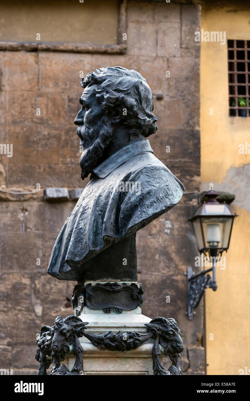 Bust of goldsmith Benvenuto Cellini located on The Ponte Vecchio bridge ...