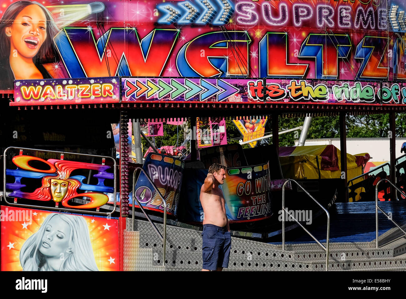 Waltzer fairground ride hi-res stock photography and images - Alamy