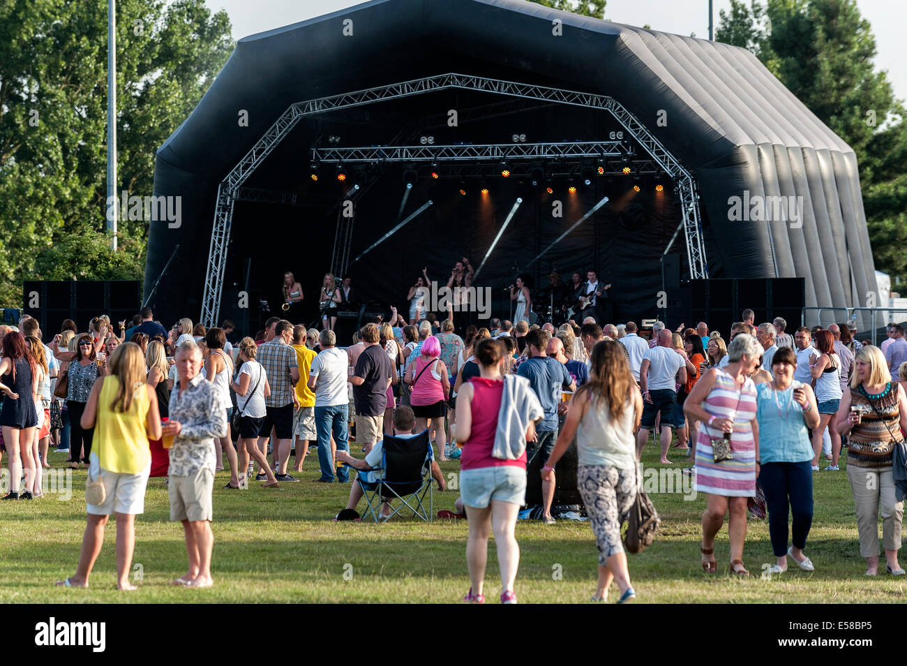 Audience gathering at the Brentood festival Stock Photo - Alamy