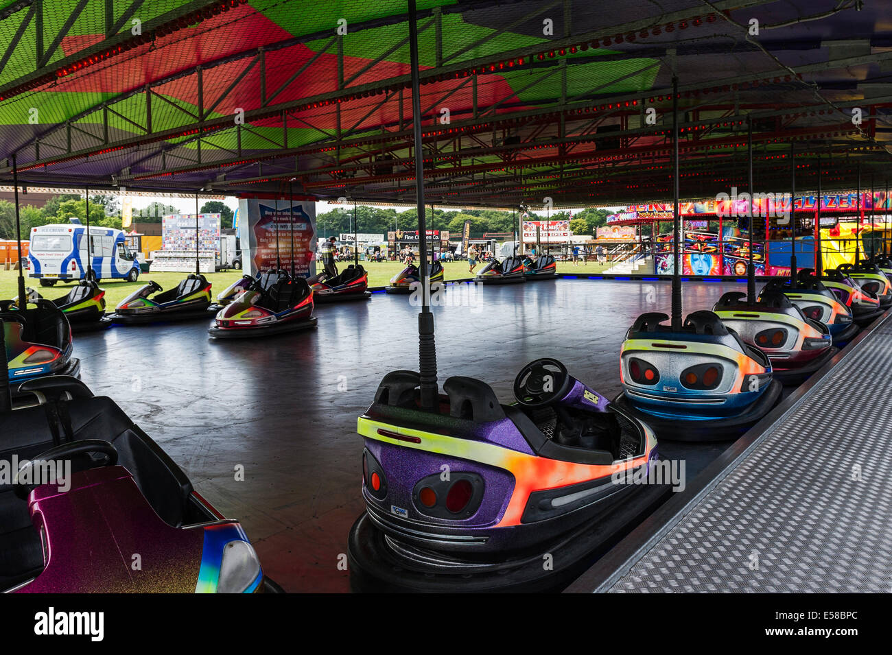 Dodgems hi-res stock photography and images - Alamy