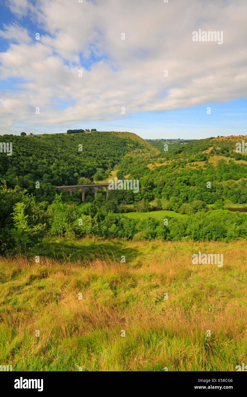 Headstone Viaduct and Monsal Trail at Monsal Head looking in to Monsal ...