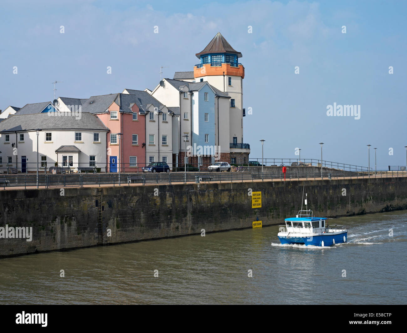 Coastal hillside and pier in Portishead, Bristol, UK Stock Photo - Alamy
