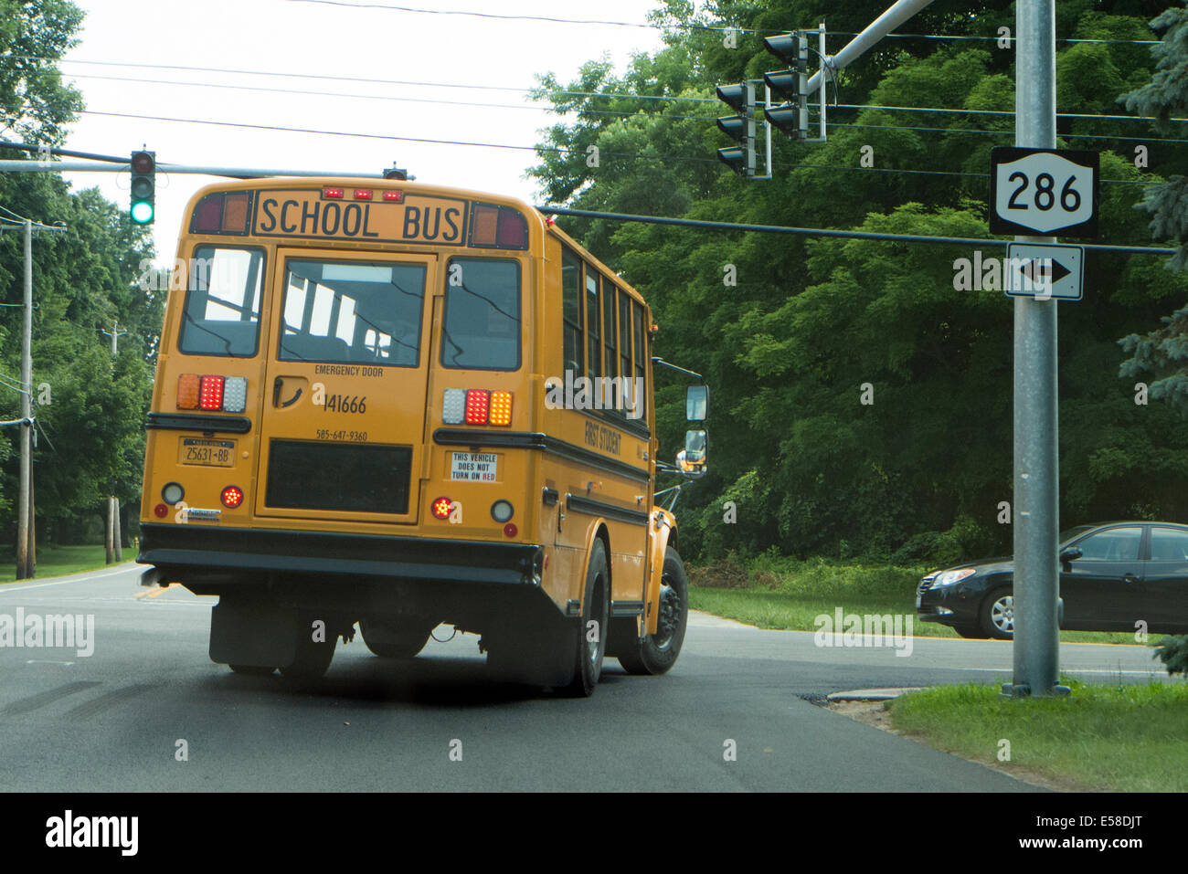 Yellow school bus Stock Photo - Alamy